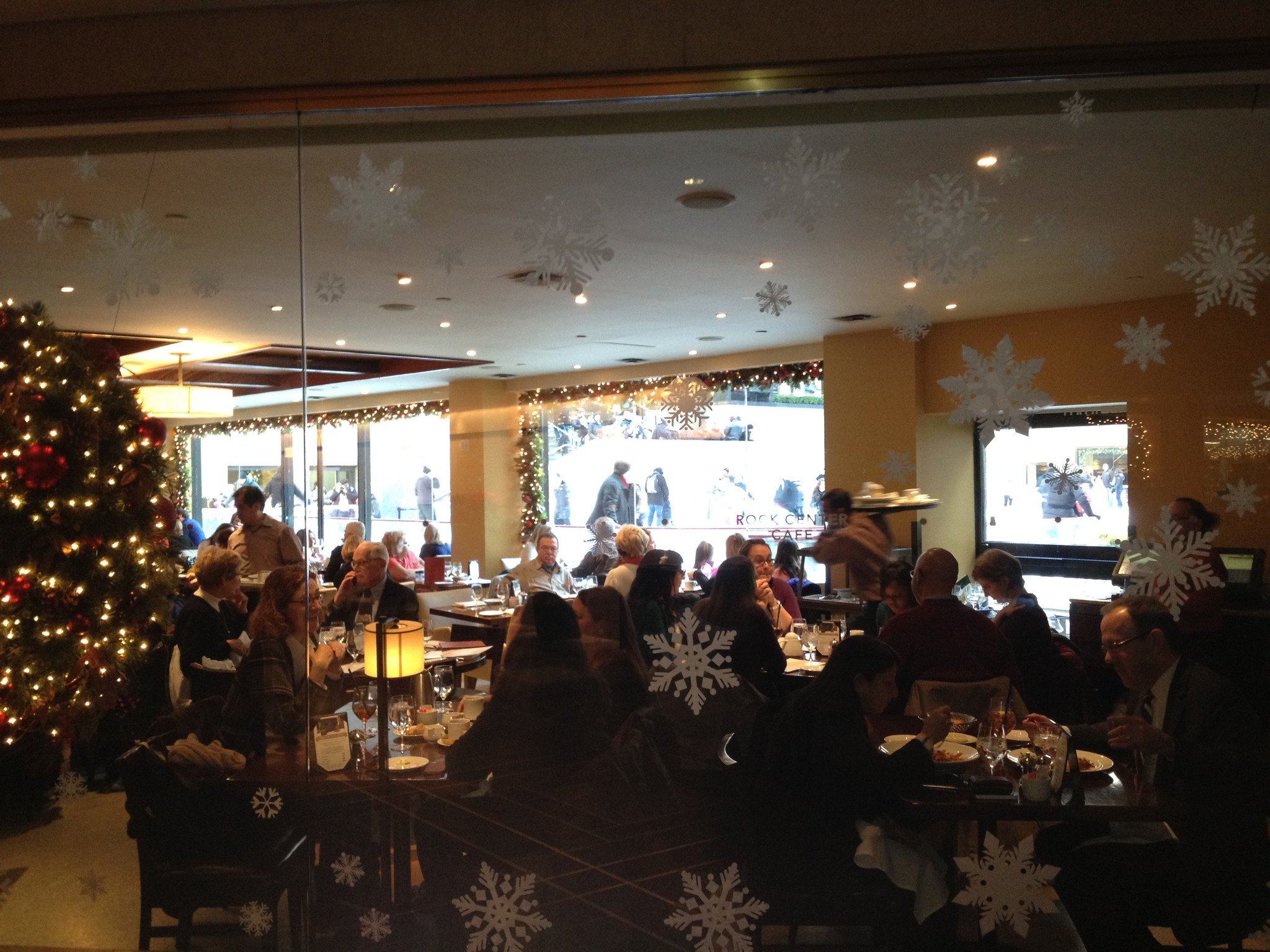 2013 :: Rock Center Cafe Rockefeller Center – Window Flakes